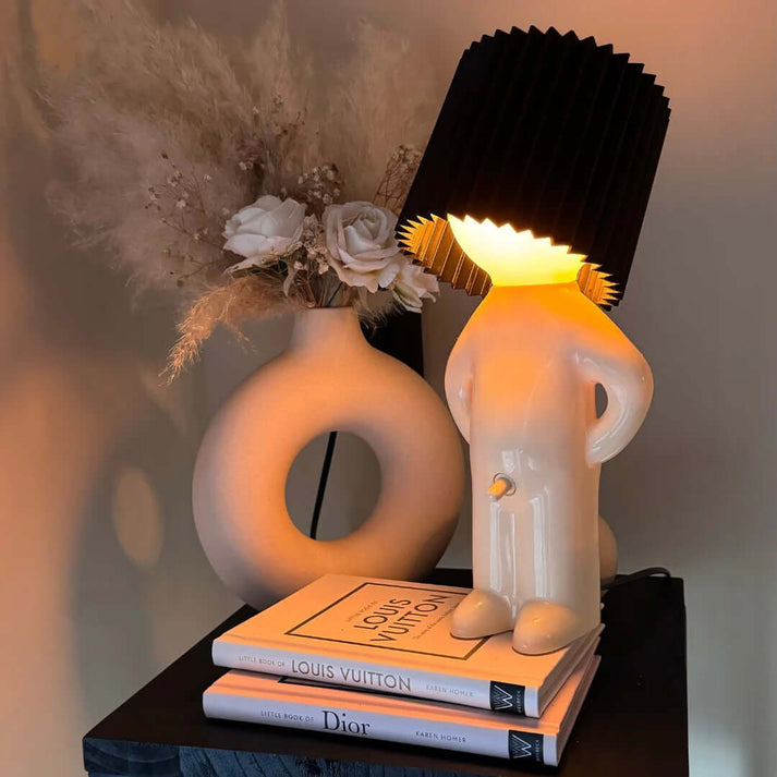 Modest Mike - Unartige Nachttischlampe – Sunabz